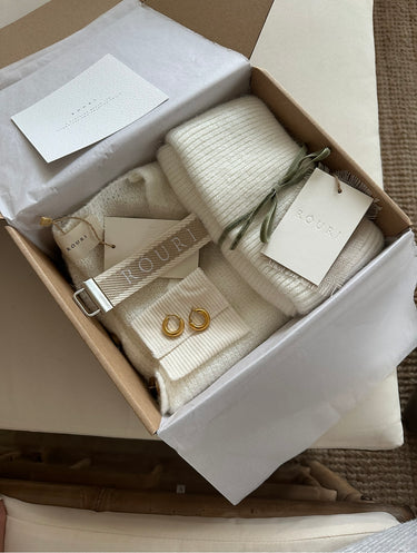 RÓURI OFFICAL – Rouri